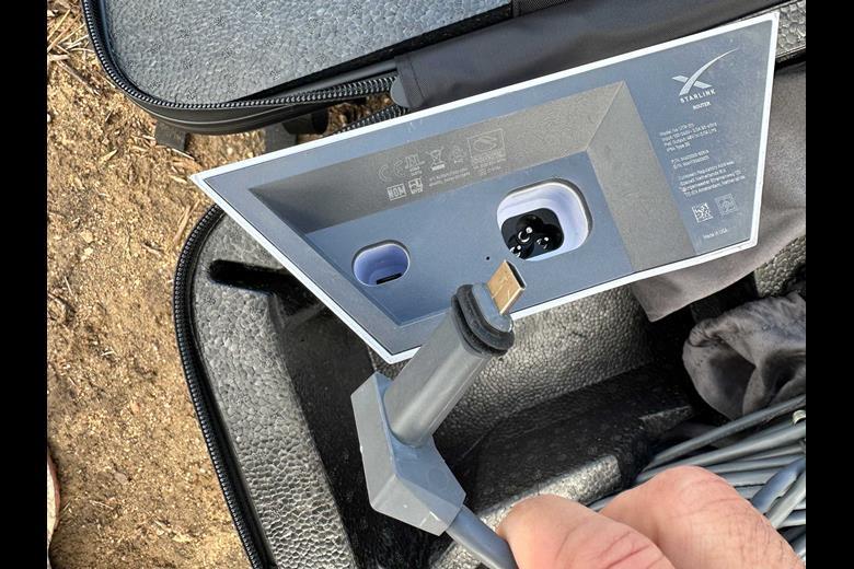 Roaming the Wild: An Overlander’s Look at Starlink Roam | Technology ...